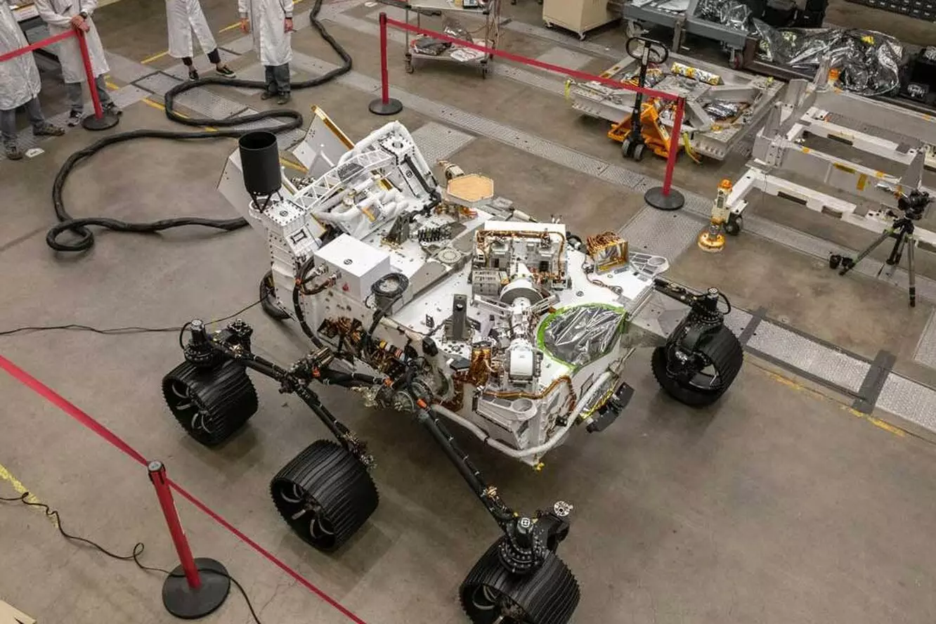 I-NASA yahlanganisa iwele lePerserverance rover