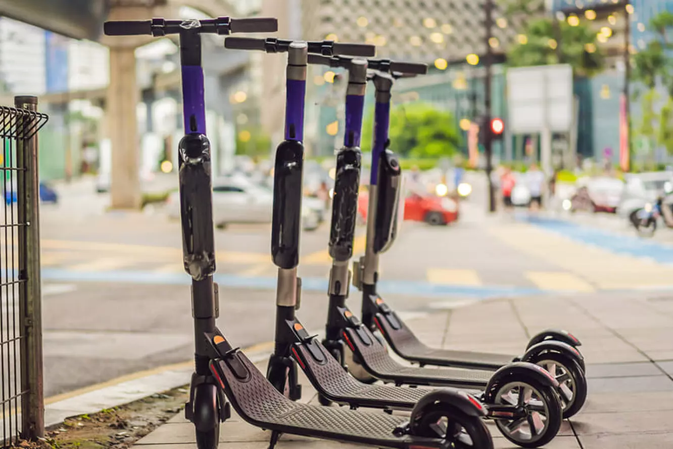 Os scooters eléctricos fixéronse máis populares que as bicicletas en Rusia no mercado de aluguer