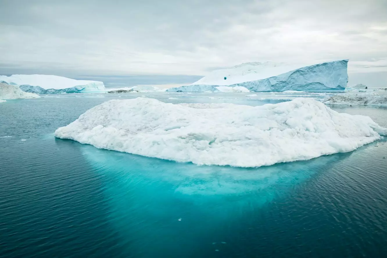 Modél géologis anyar nembongkeun kumaha lambaran és Arktik mangaruhan Antartika
