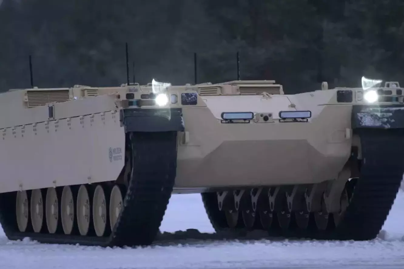 Type-X combat robot undergoes field trials: the army of the future