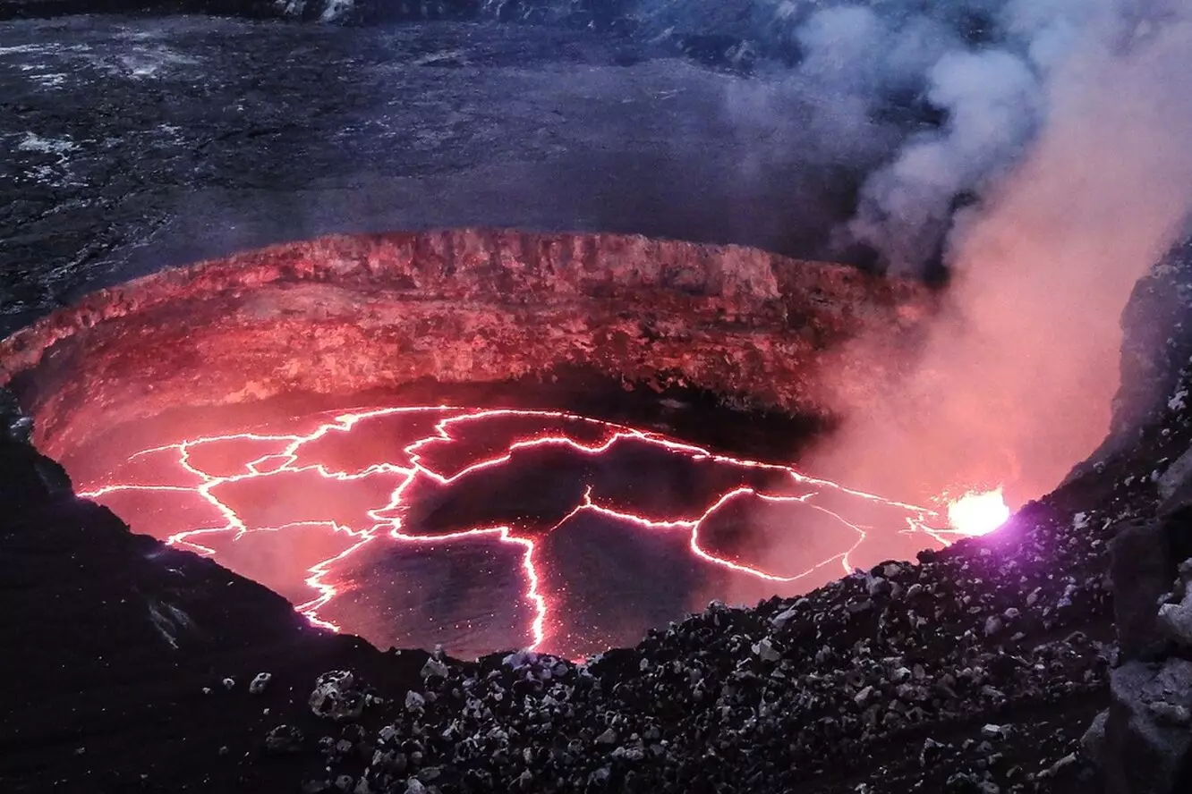 火山口に落ちた人はどうなるの？