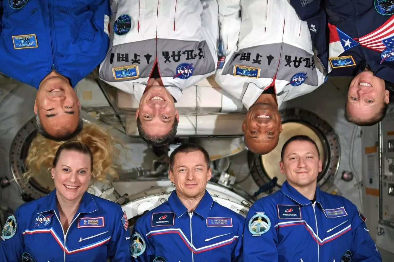 Astronot menyelamatkan kosmonot Rusia dari kelaparan di ISS