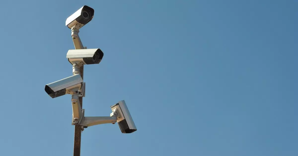 រដ្ឋាភិបាលក្រុងម៉ូស្គូនឹងដំឡើងអេក្រង់ពហុមេឌៀពិសេសជាមួយនឹងកាមេរ៉ា CCTV នៅស្ថានីយ៍ចំនួន 85 នៃទីក្រុងម៉ូស្គូ Metro ដែលនឹងអាចសម្គាល់ចលនាលឿន ការកាត់ខ្សែបន្ទាត់ និងសូម្បីតែដូចដែលបានបញ្ជាក់នៅក្នុងឯកសារ ការលួចលាក់