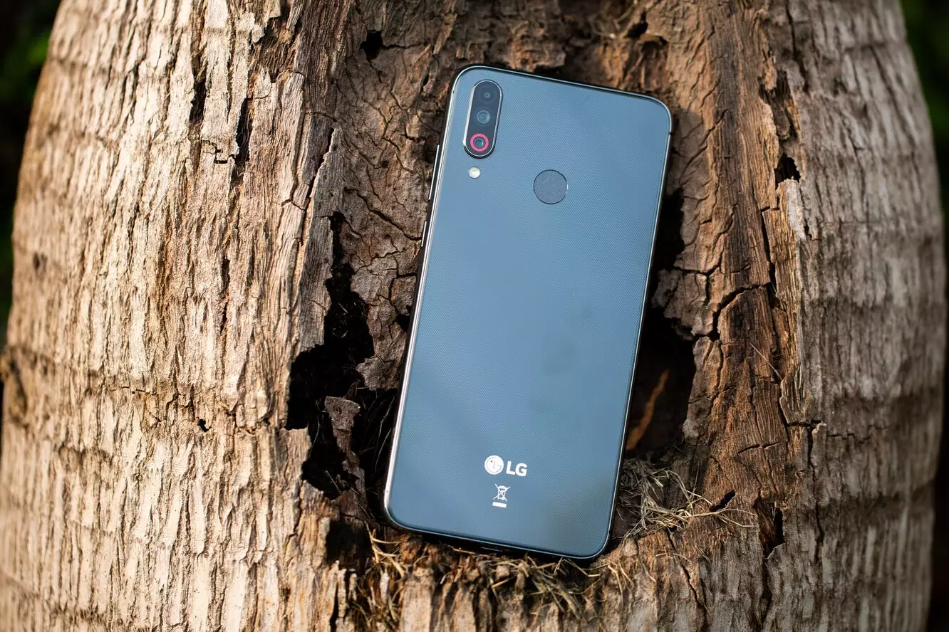 LG smartphones are everything: Why LG's mobile division was doomed to die