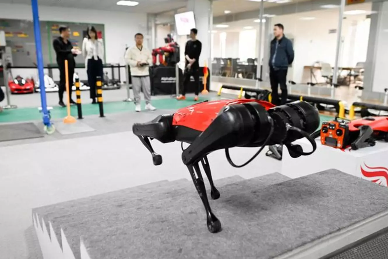 AlphaDog: Boston Dynamics' kinesiske robothundekonkurrent