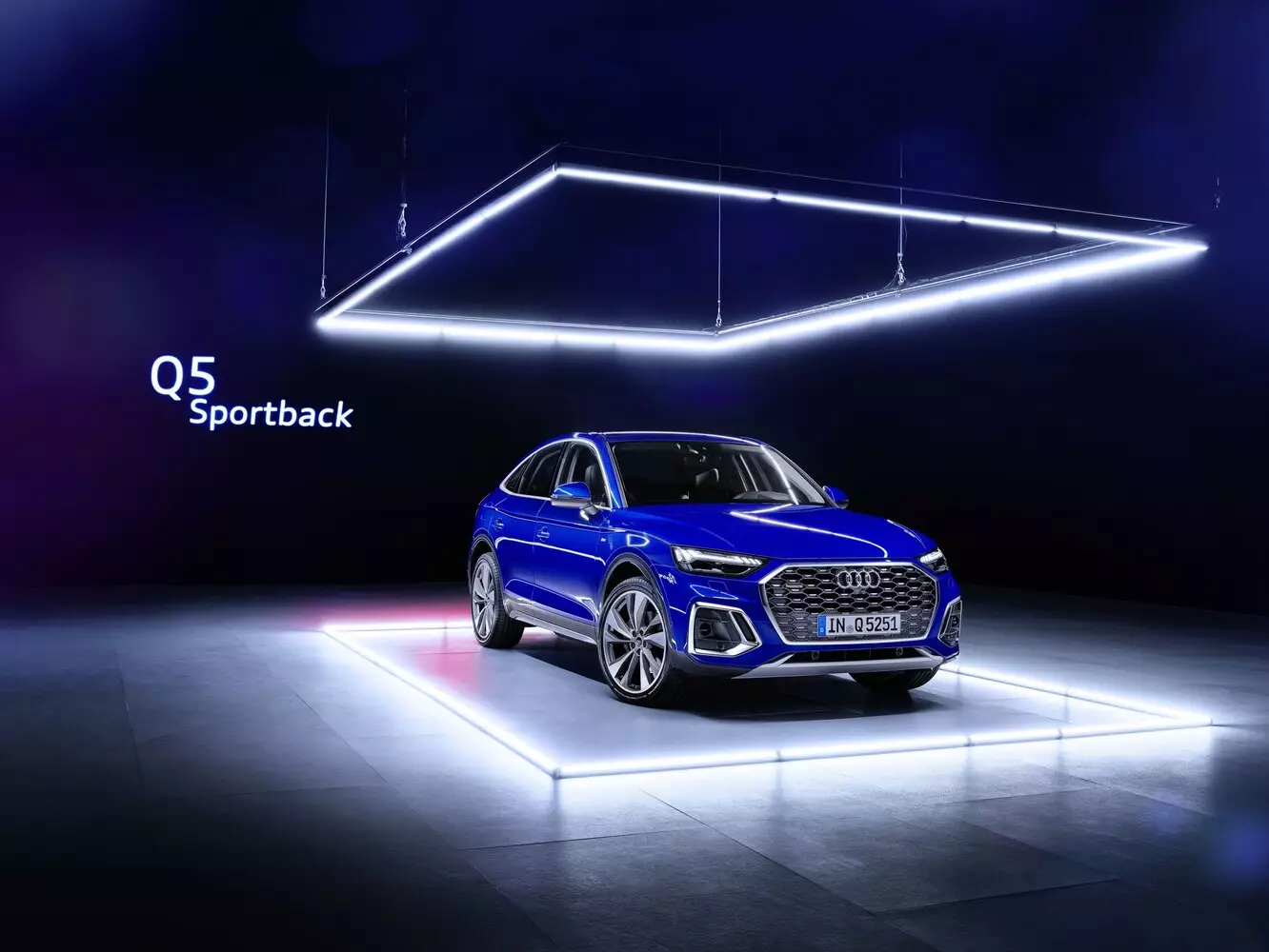 Ipinakilala ng Audi ang Q5 Sportback coupe-crossover sa merkado ng Russia 383811_2