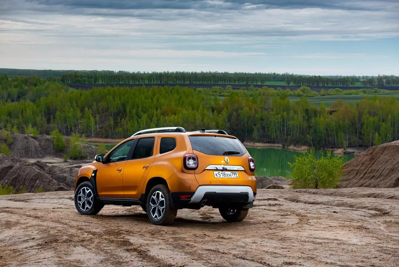 Az új Renault Duster próbaútja benzines turbómotorral és CVT-vel 384373_15