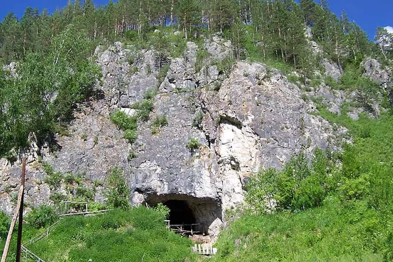 Wéi déi eelst Skulptur an der Denisova Cave fonnt gouf