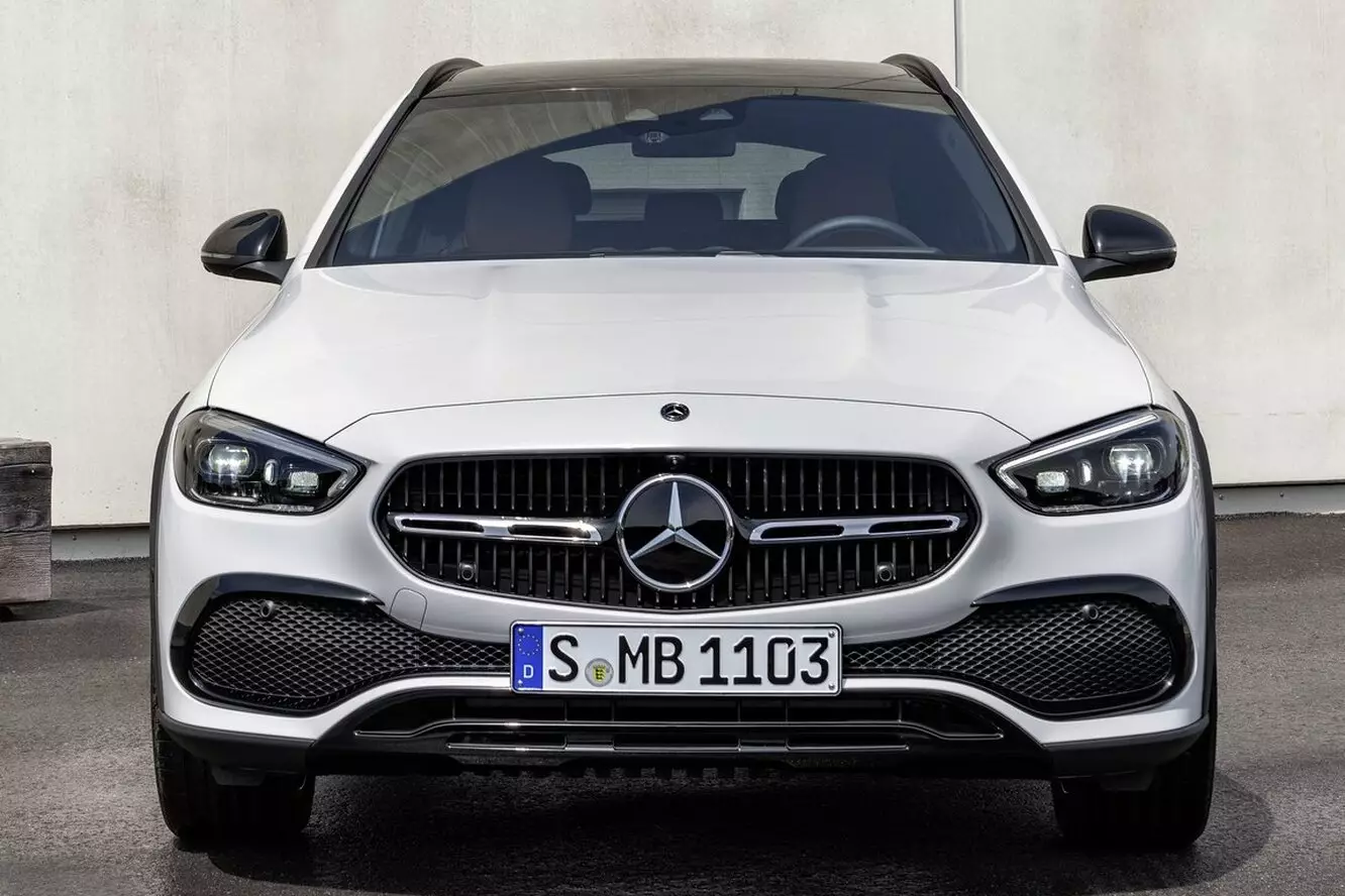 Mercedes-Benz C-klasse mottok for første gang en 