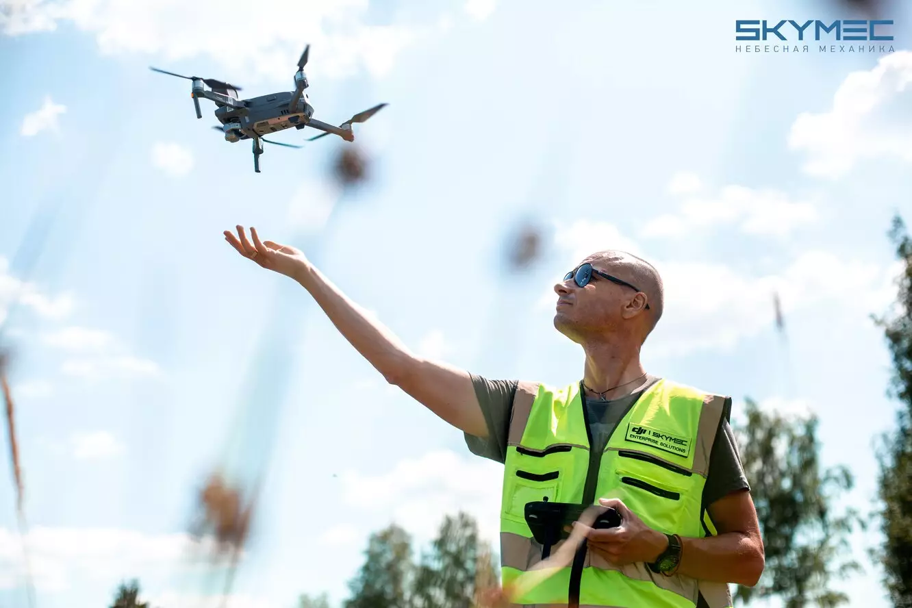 Nchekwa ụgbọ elu na drones ụlọ ọrụ mmepụta ihe 387704_4