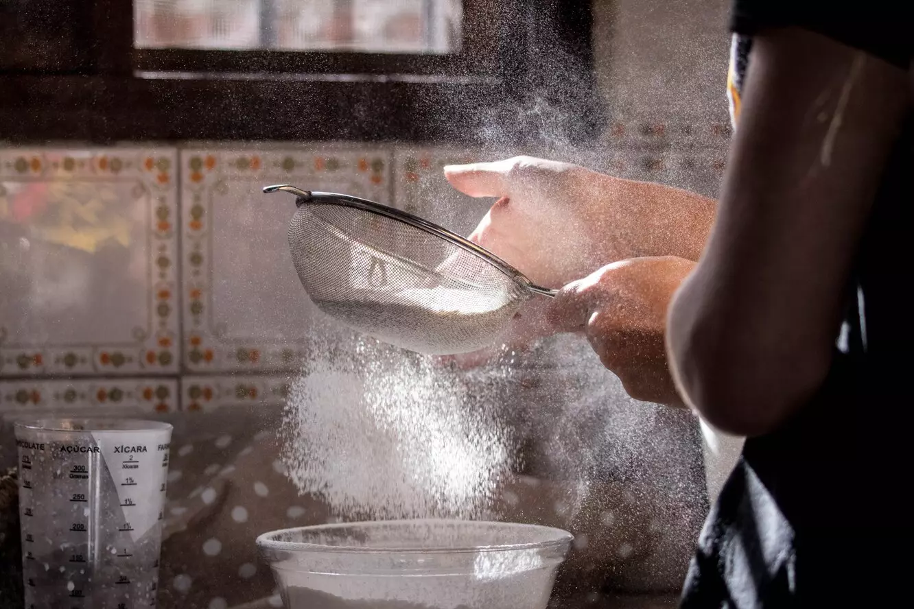 Perché è consuetudine mangiare la torta per un compleanno? 389424_3