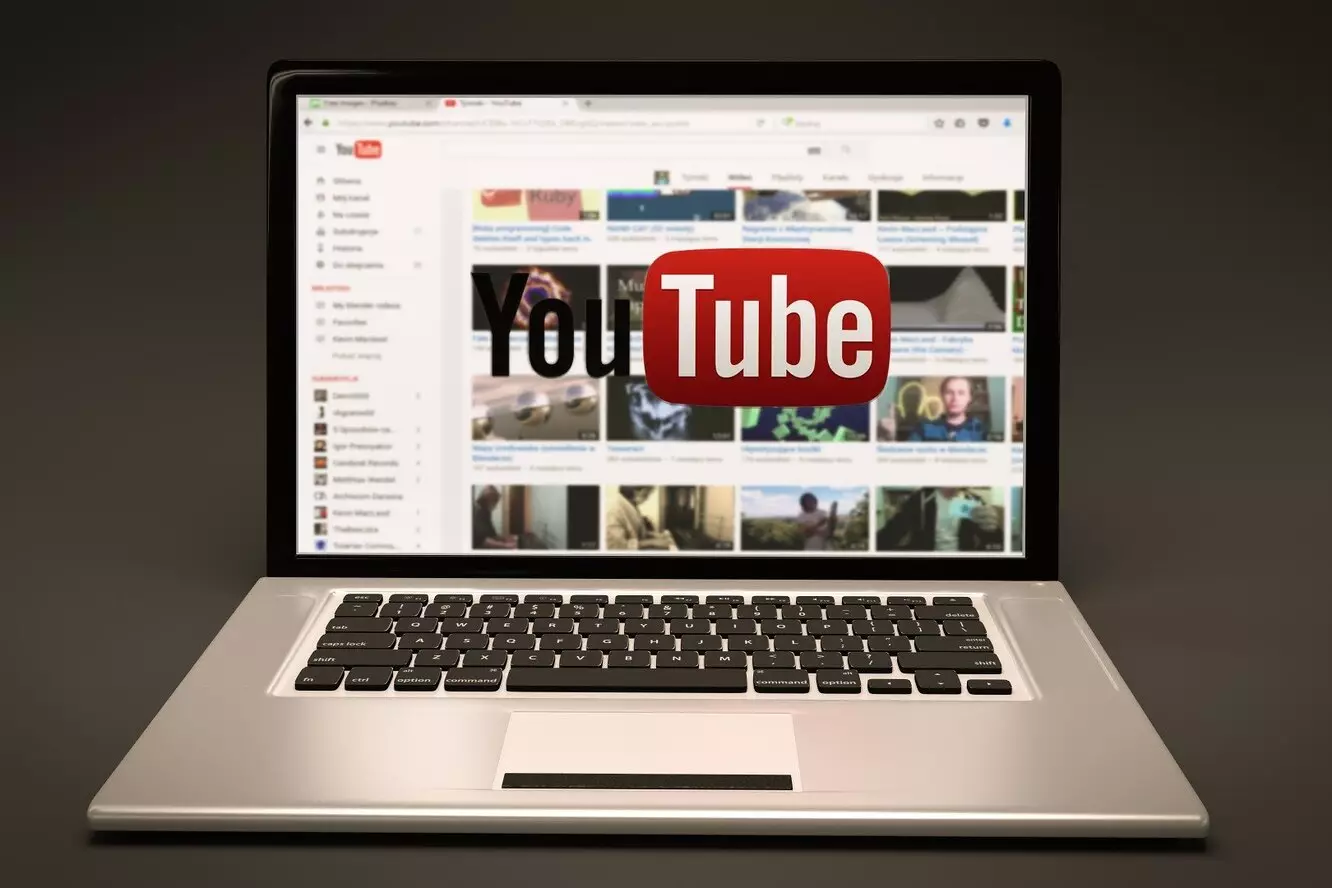 YouTube proverà a vendere prodotti direttamente dal video