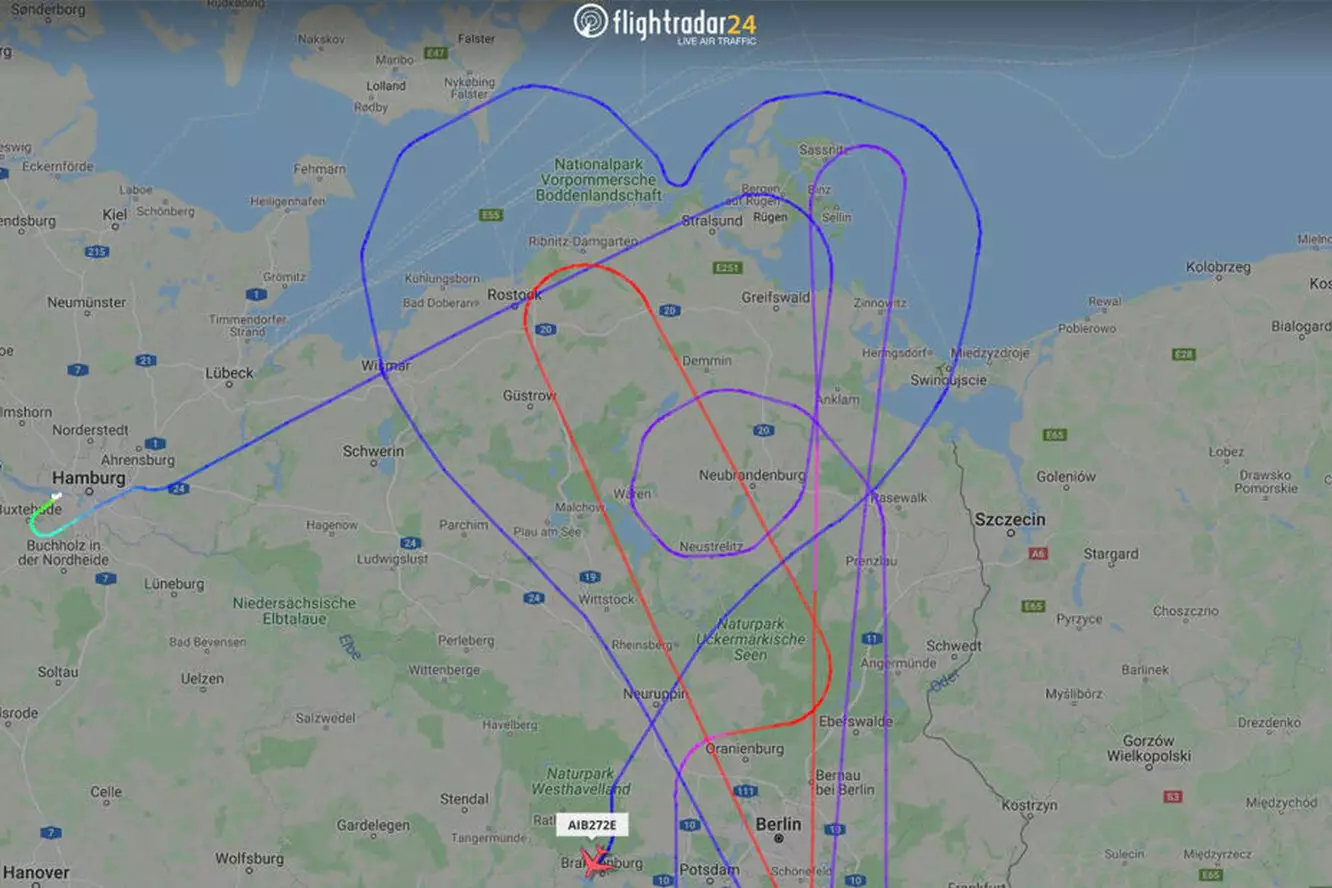 Rakkautta on ilmassa: A380 teki viimeisen testilennon ja sanoi hyvästit matkustajille