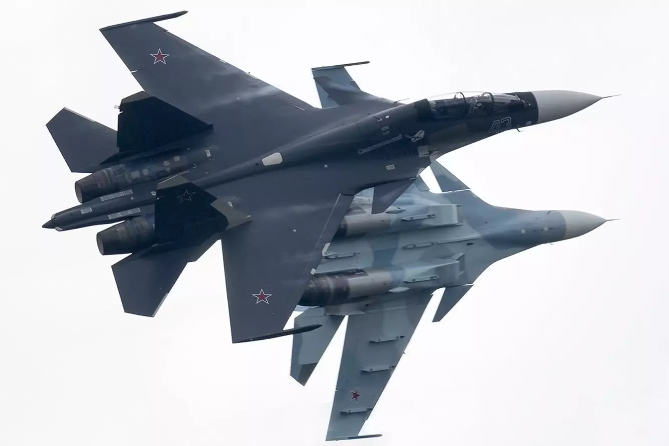 Sesole sa Sesole sa Russia se amohetse Su-30SM2 e ncha. Sheba botle bona!