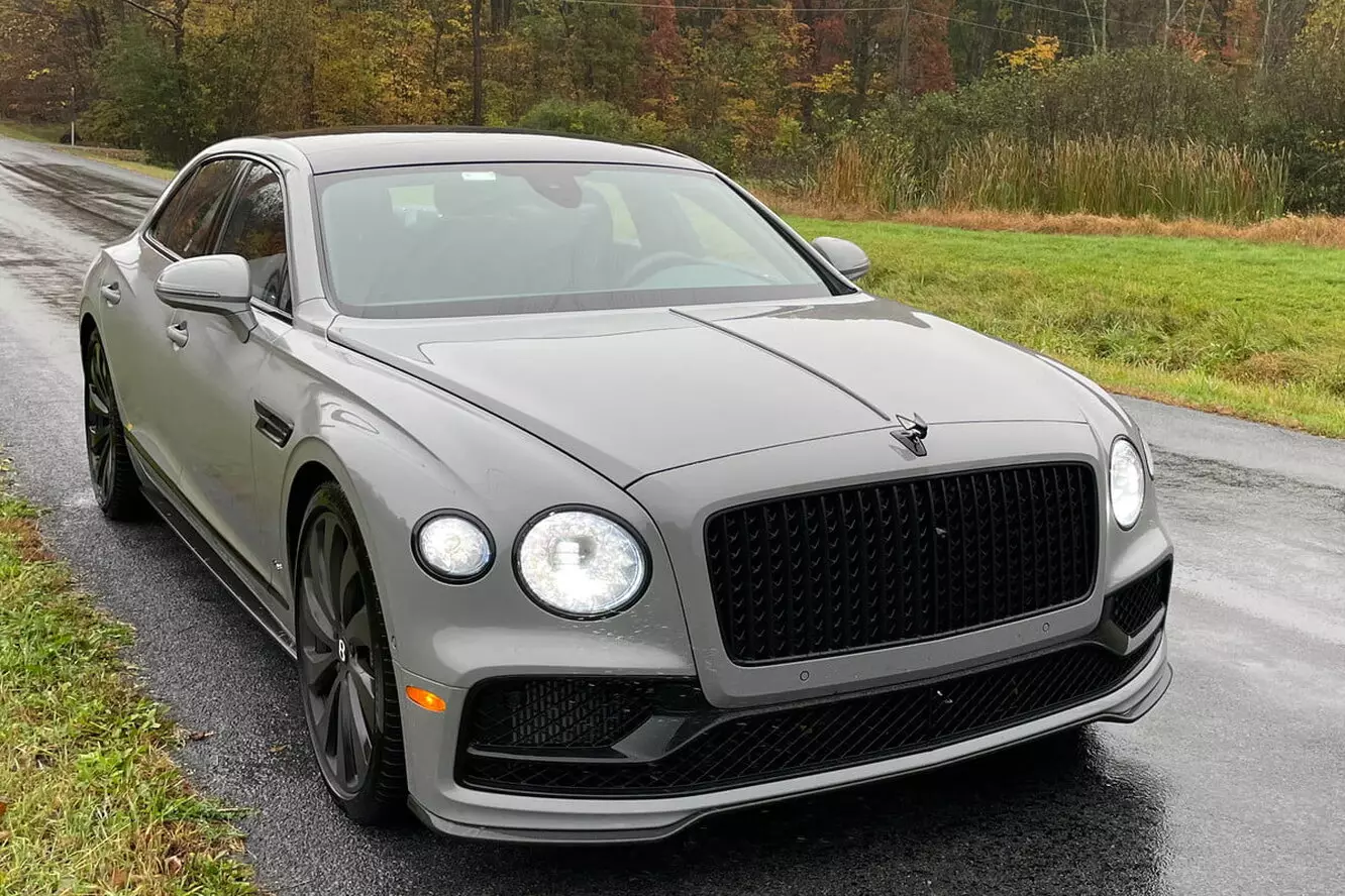 Bentley wypuści pierwszy samochód elektryczny w 2025 roku. Jego cechy są imponujące