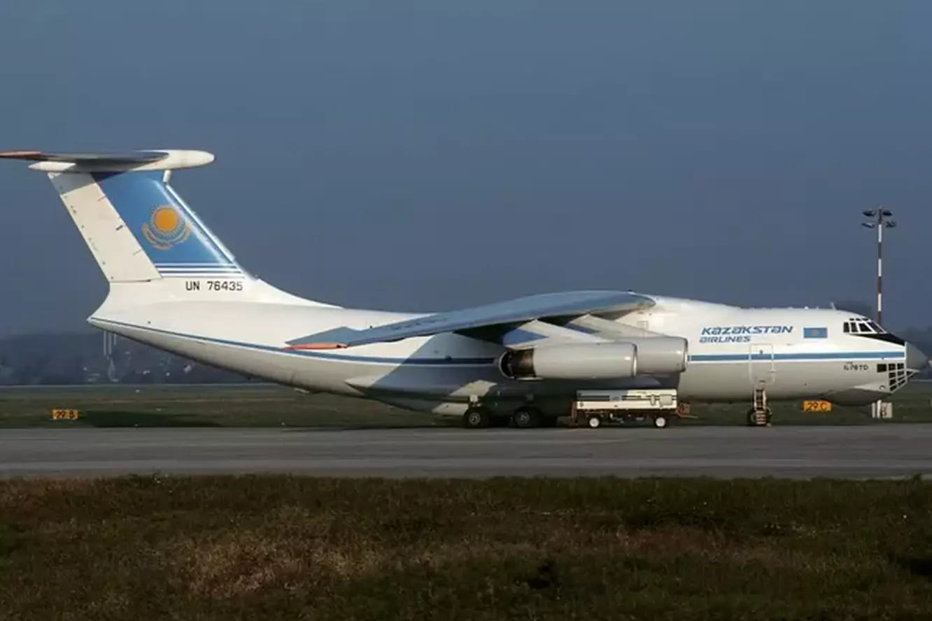 بوئىن 747 بىلەن IL-76 ئارىسىدا سوقۇلۇش: ئەڭ چوڭ ھاۋا چۈشۈپ كېتىشنىڭ سەۋەبى نېمە؟