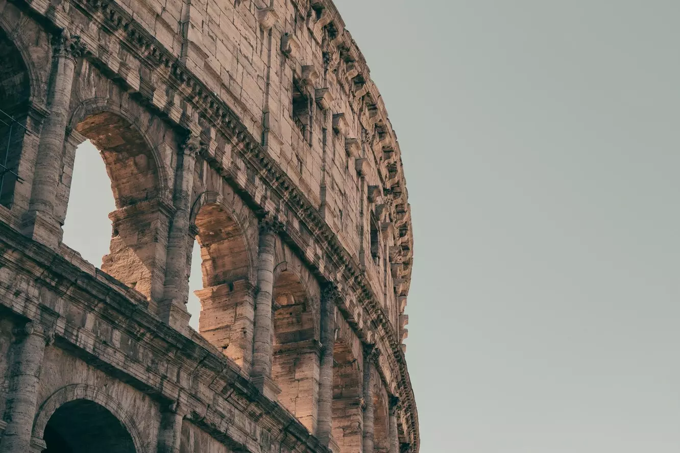 Por que os romanos gostavam tanto de jogos e competições sangrentas?