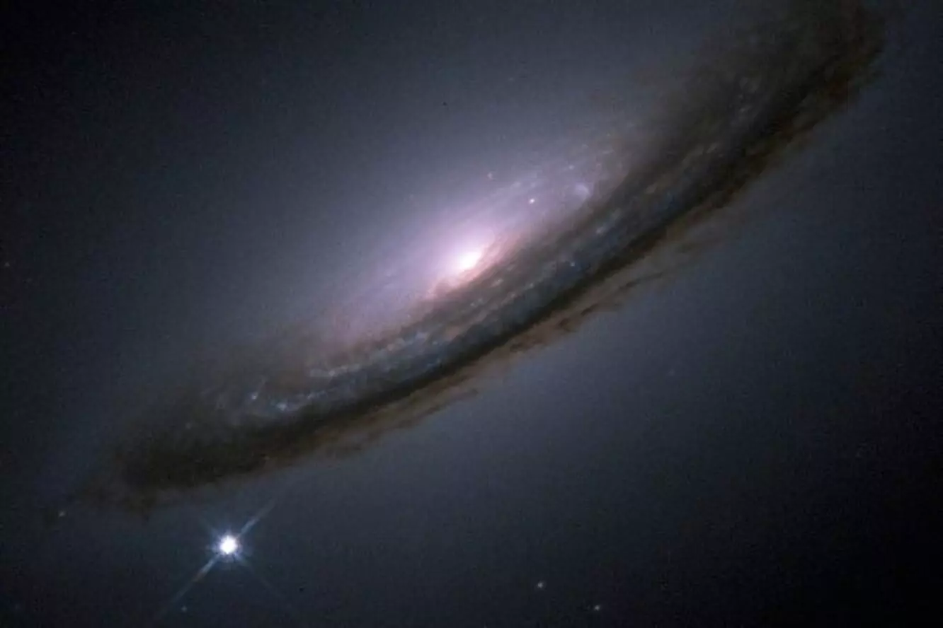 Ipoteza energiei întunecate dă naștere multor teorii noi care explică în felul lor unde începutul și sfârșitul universului