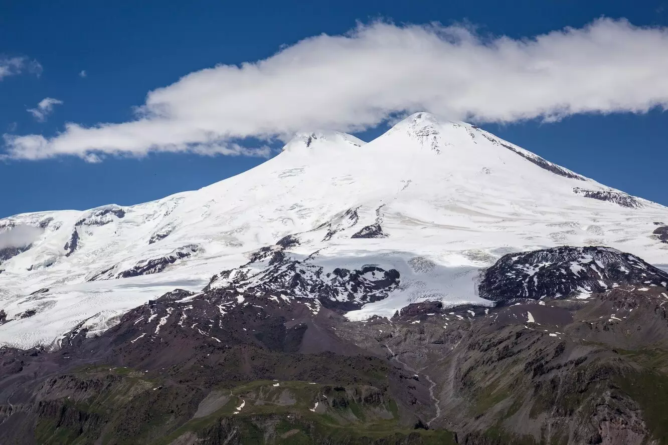 Các sông băng Elbrus bắt đầu tan chảy mạnh