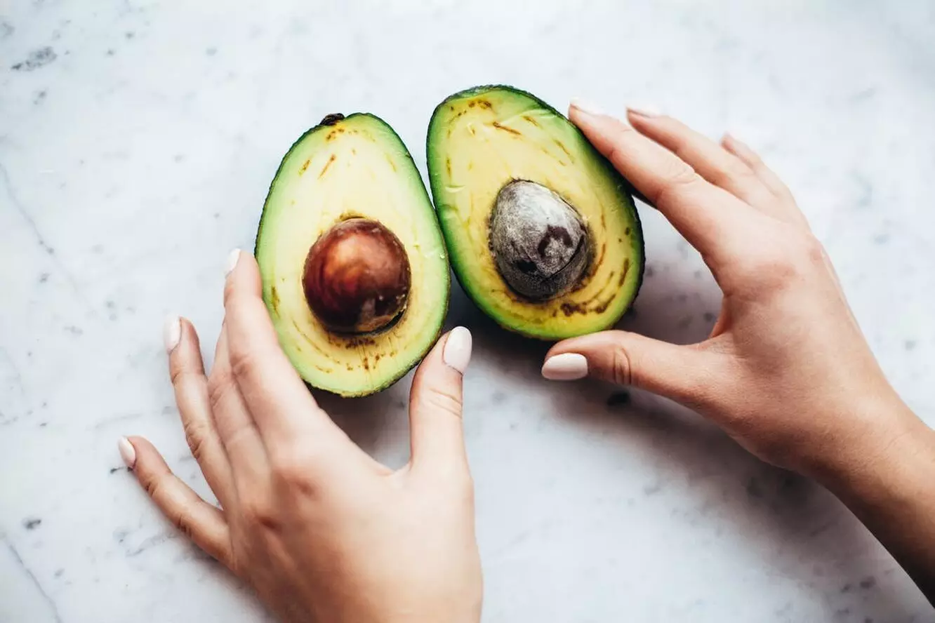 Magnesium dalam makanan: 10 makanan yang harus dimakan wanita di atas 50 tahun