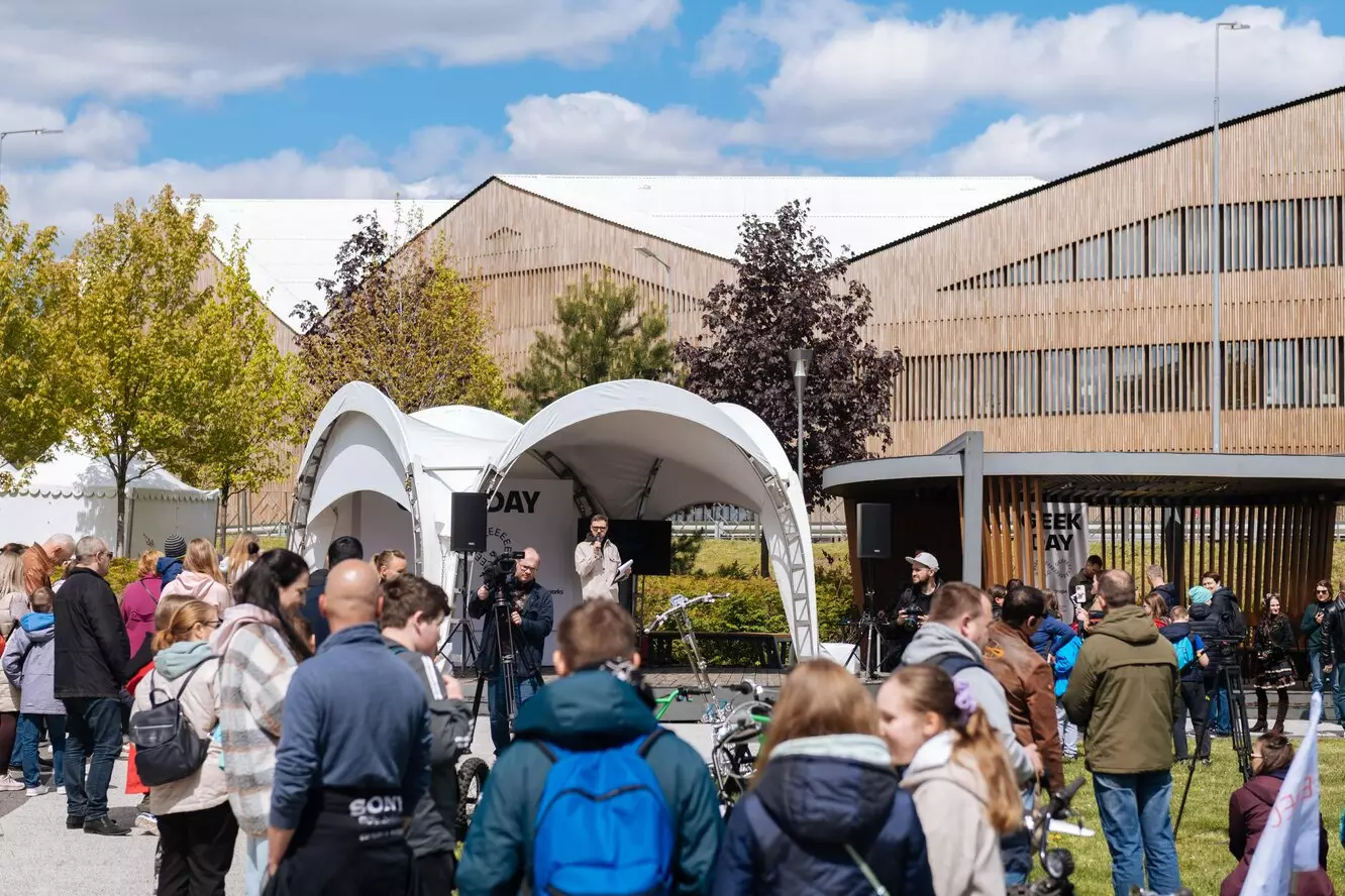 Ang International Day of Geeks gisaulog sa Skolkovo 399439_3