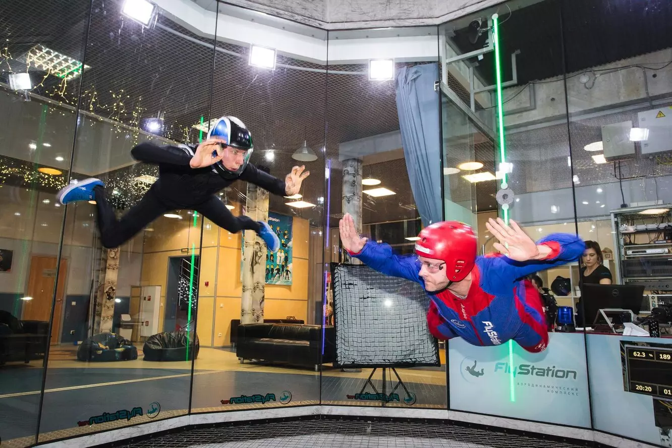 How the wind tunnel is arranged, where paratroopers are trained 400108_4