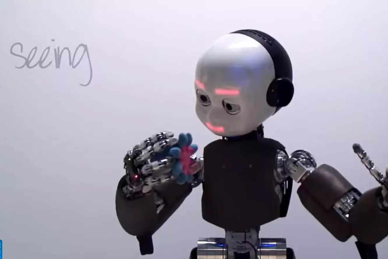 Se il robot sorride, allora pensa