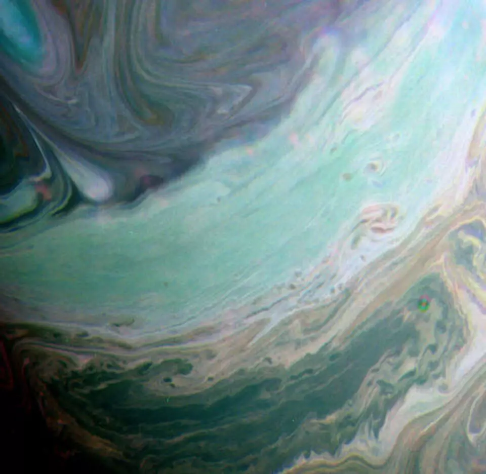 13 labākās Saturna fotogrāfijas: Cassini misijas gadadiena 41426_11