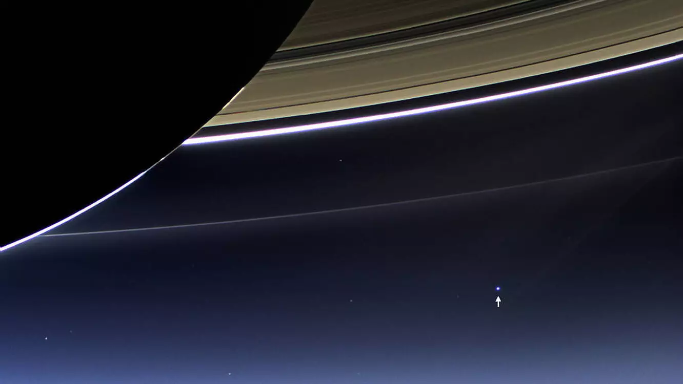 13 labākās Saturna fotogrāfijas: Cassini misijas gadadiena 41426_12