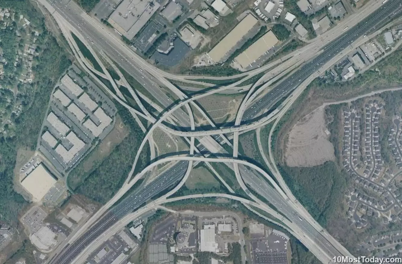 Tom Moreland Interchange