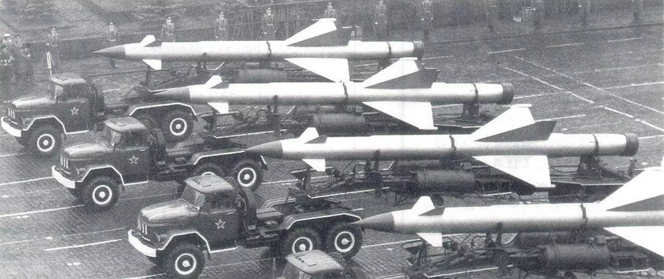S-25 - el primer sistema de defensa de míssils soviètic 6323_7