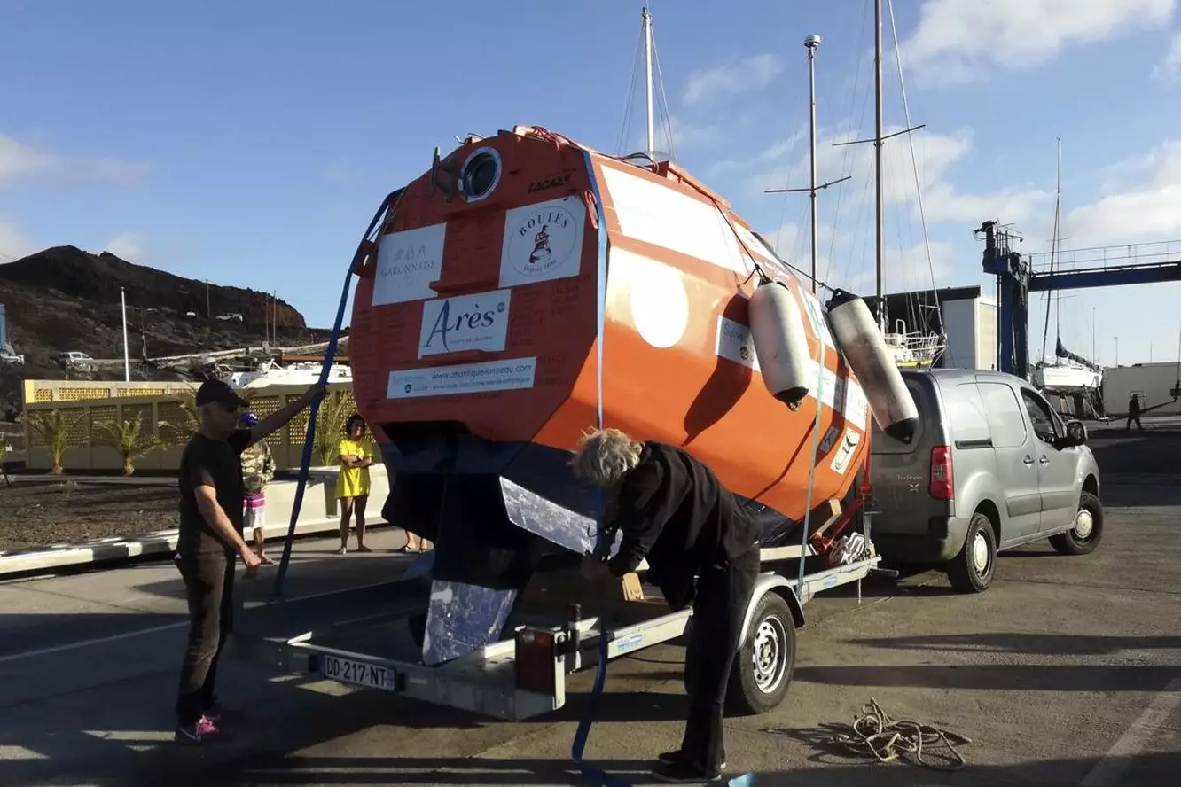 Monna oa Mofora ea lilemo li 71 o ile a nka leeto ho tšela Atlantic ka 