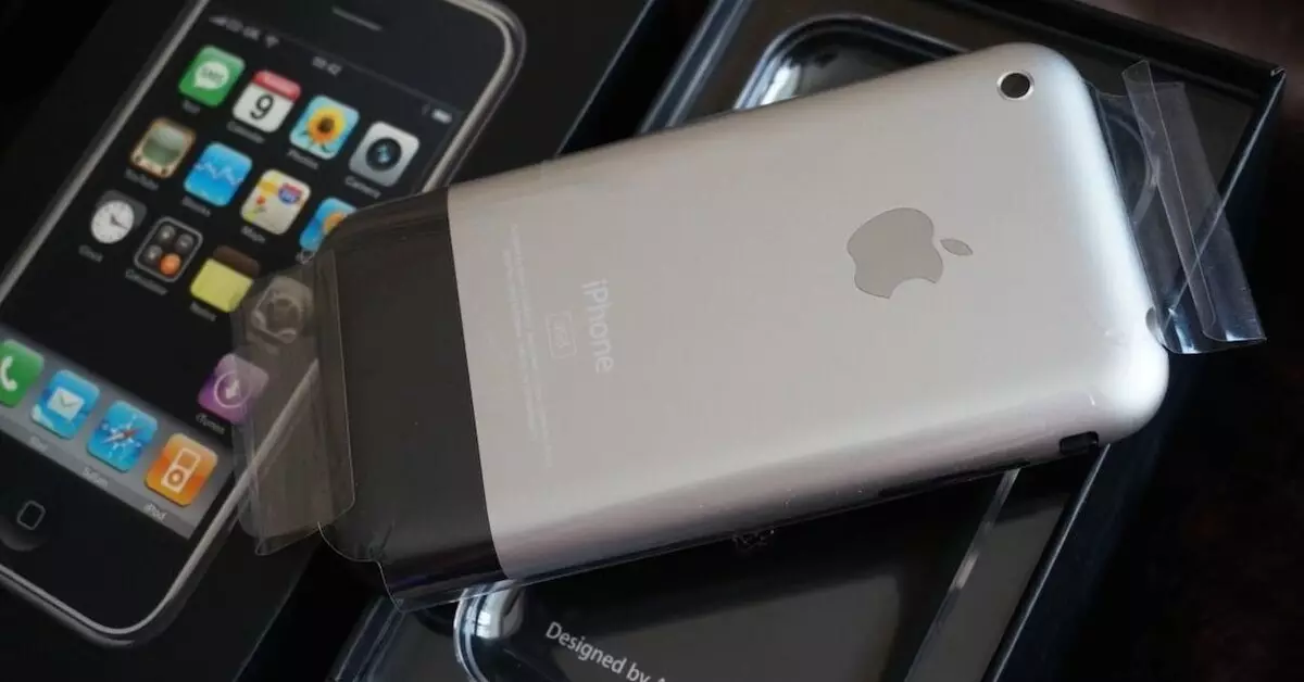 10 katotohanan tungkol sa unang iPhone