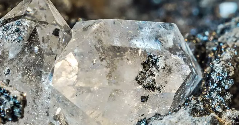 Deep diamonds raccontava il mondo sotterraneo del nostro pianeta