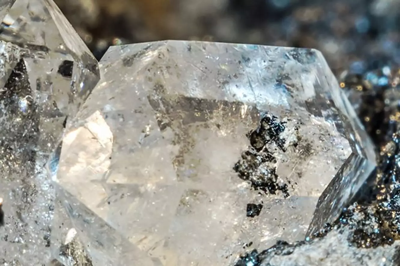 Diamanten aus der Tiefe belegen die Existenz eines uralten Magmareservoirs